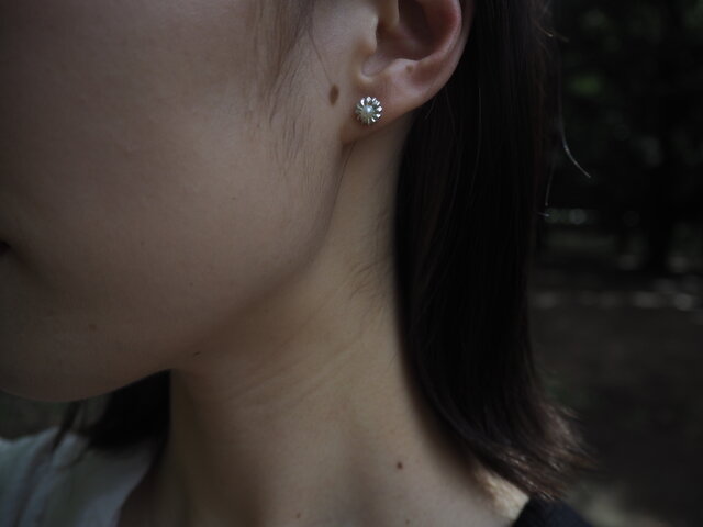 bloom pierces perl | iichi ハンドメイド・クラフト作品・手仕事品の通販