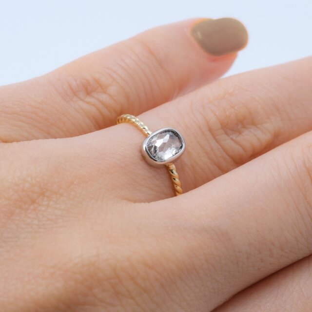 Stella Diamond bezel Ring Oval | iichi ハンドメイド・クラフト作品・手仕事品の通販