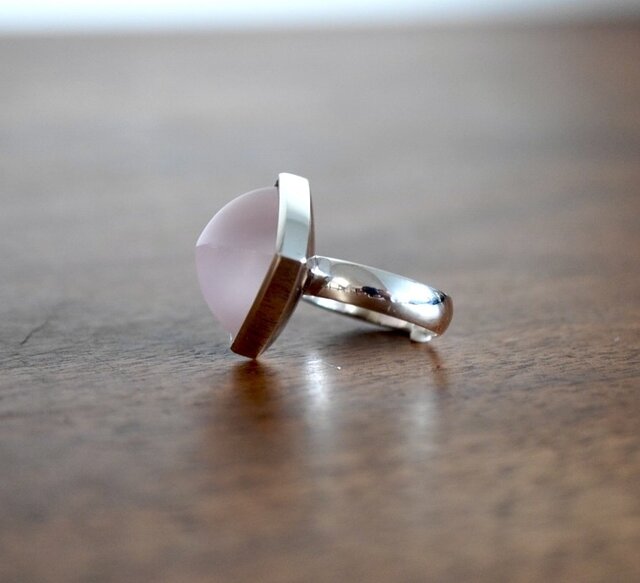 rose quartz ring | iichi 日々の暮らしを心地よくするハンドメイドやアンティークのマーケットプレイス