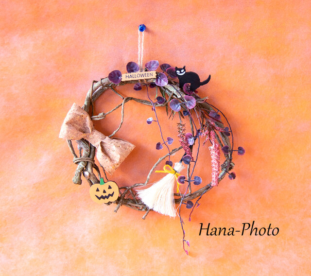 限定1個 コルクのリボンのハロウィン・リース (手作りリース台） (413) | iichi ハンドメイド・クラフト作品・手仕事品の通販