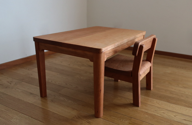 キッズチェア kidsch01-bc | iichi 日々の暮らしを心地よくするハンドメイドやアンティークのマーケットプレイス