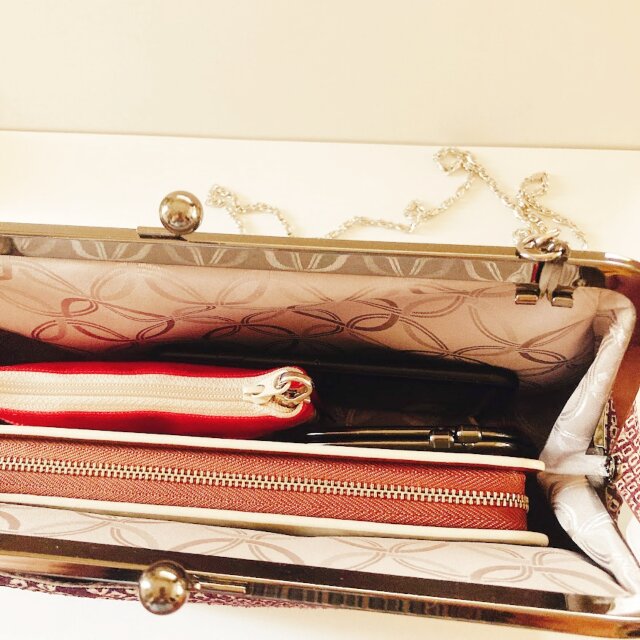 着物リメイク あおりがまぐちバッグ しぼり 一点もの | iichi ハンドメイド・クラフト作品・手仕事品の通販