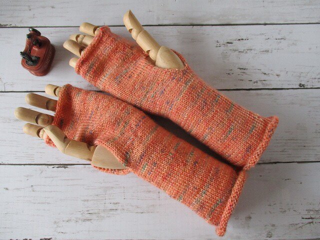 アームウォーマー My Hand -Dyed Socksyarns | iichi ハンドメイド・クラフト作品・手仕事品の通販