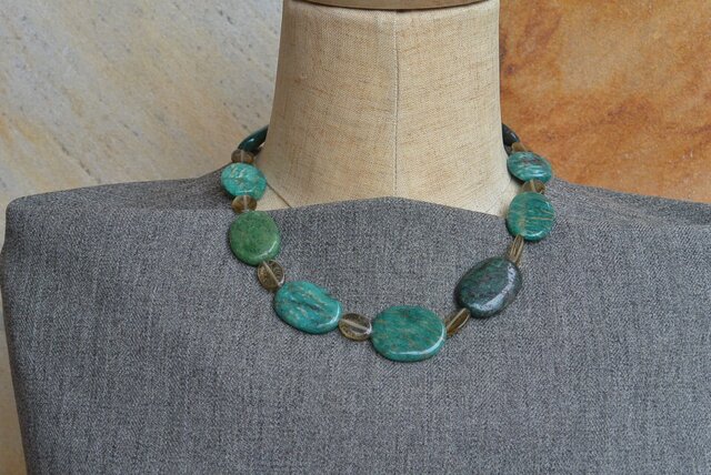 天然石のネックレス | iichi 日々の暮らしを心地よくするハンドメイドやアンティークのマーケットプレイス