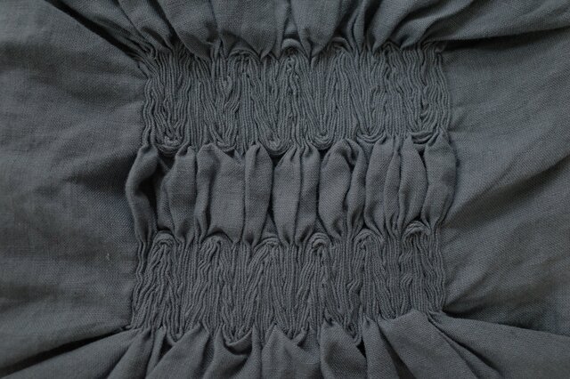 Smocking刺繍のトートバッグ | iichi ハンドメイド・クラフト作品・手仕事品の通販