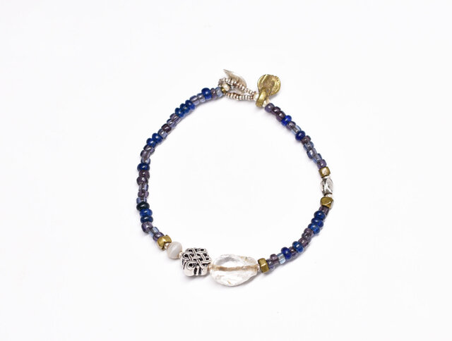 古代水晶とエンドレスノット、古代瑪瑙、oldチンシルバー、パープルミックス＆ブルーアンティークビーズのブレス | iichi ハンドメイド・クラフト作品・手仕事品の通販