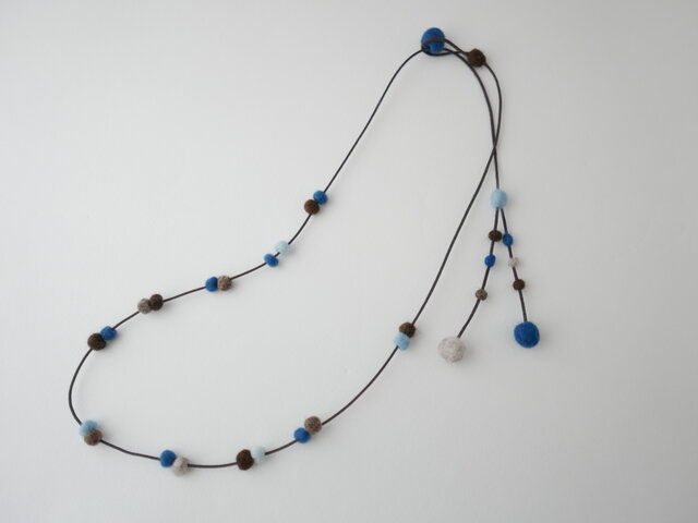 Single loop nano 藍 | iichi 日々の暮らしを心地よくするハンドメイドやアンティークのマーケットプレイス