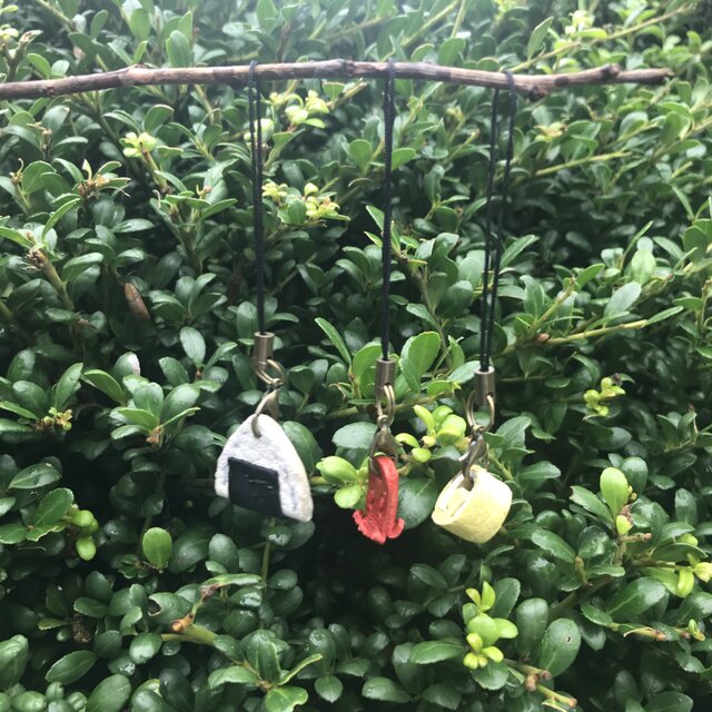 おにぎりセットのストラップ | iichi ハンドメイド・クラフト作品・手仕事品の通販