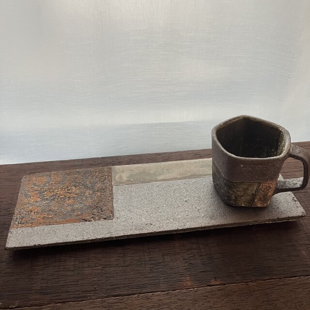 焼締&泥彩 「帯」板皿 (geometrical pattern-3) | iichi ハンドメイド・クラフト作品・手仕事品の通販