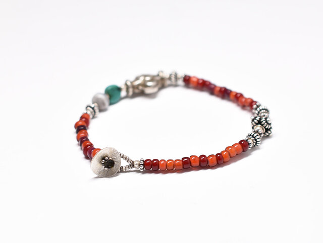 oldヒマーチャルシルバーとoldチベタンターコイズ、古代瑪瑙、血赤＆金赤ホワイトハーツのブレス | iichi ハンドメイド・クラフト作品・手仕事品の通販