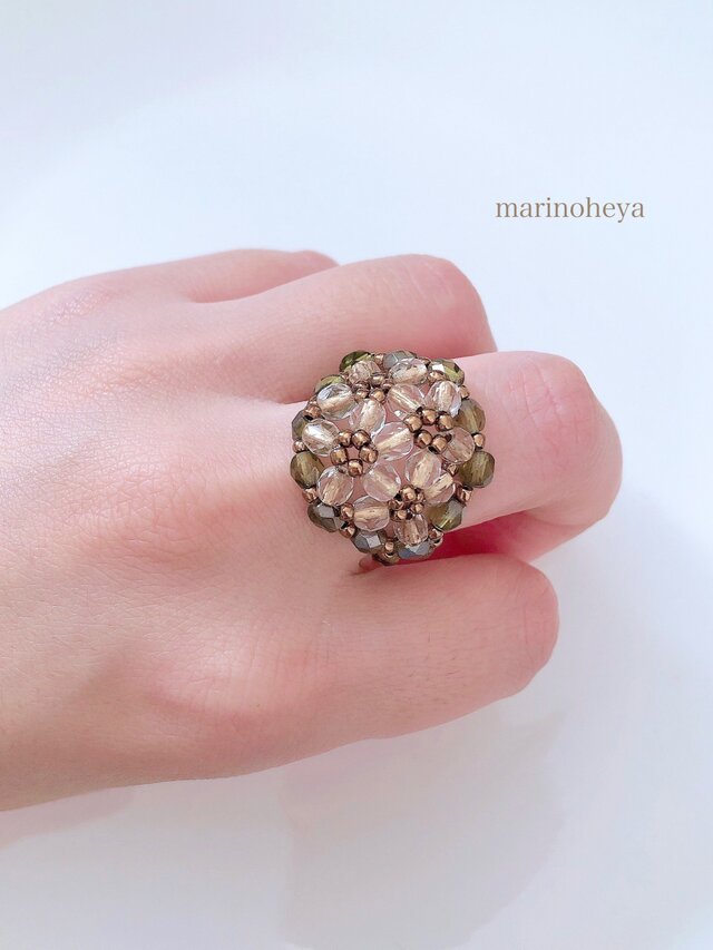 フラワービーズリング | iichi ハンドメイド・クラフト作品・手仕事品の通販