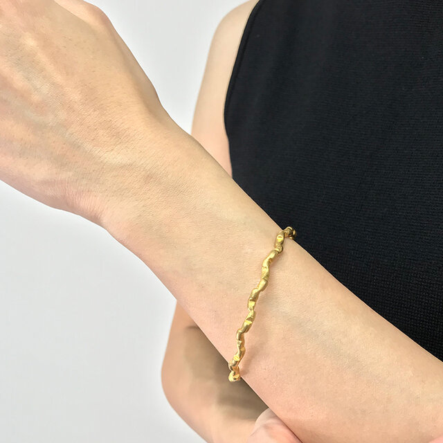 不規則の泡 真鍮Brassバングル【ebb13】 | iichi ハンドメイド・クラフト作品・手仕事品の通販