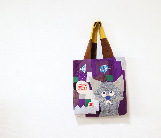 ちくちく2‐faced bag「cat」再販 | iichi 日々の暮らしを心地よくするハンドメイドやアンティークのマーケットプレイス