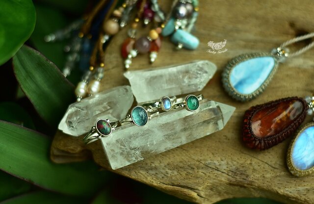 幻想の色★レインボームーンストーン シルバーリング702 | iichi ハンドメイド・クラフト作品・手仕事品の通販