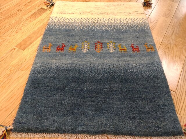 ペルシャ ギャッベ 玄関マット 85×60cm アイボリー ブルー | iichi ハンドメイド・クラフト作品・手仕事品の通販