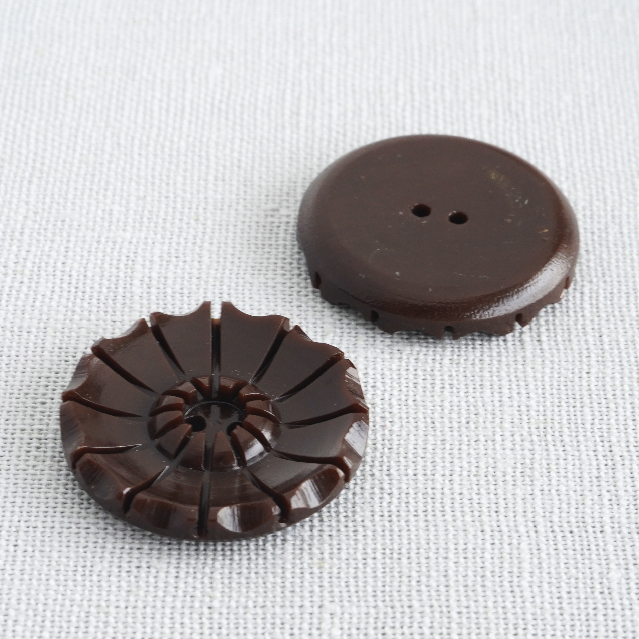 (2個) 21mm ヴィンテージボタン ダークブラウン ＊ 花 | iichi ハンドメイド・クラフト作品・手仕事品の通販