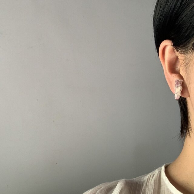 ピンクトルマリンと水晶のイヤリング | iichi ハンドメイド・クラフト作品・手仕事品の通販