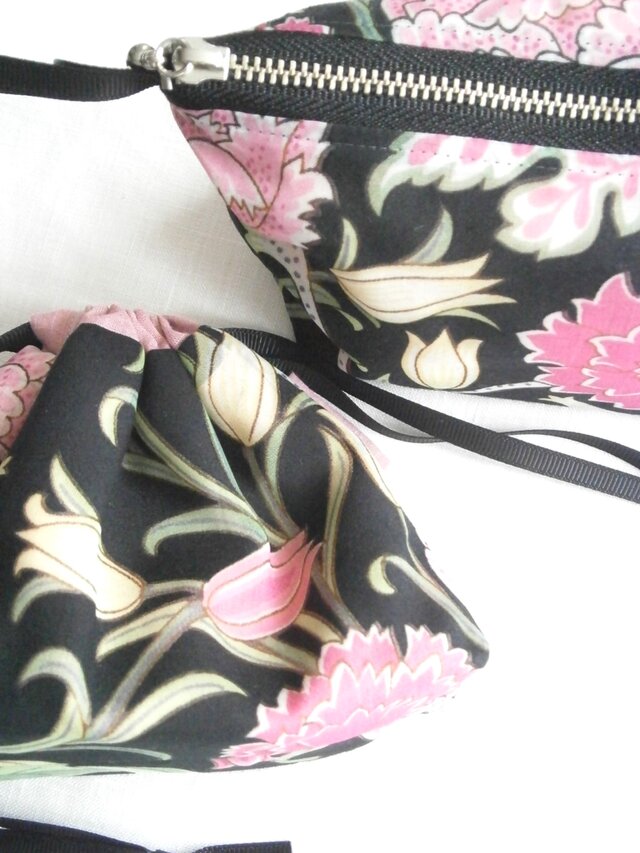 chic＆cute Flowers×linen PouchSet | iichi 日々の暮らしを心地よくするハンドメイドやアンティークのマーケットプレイス