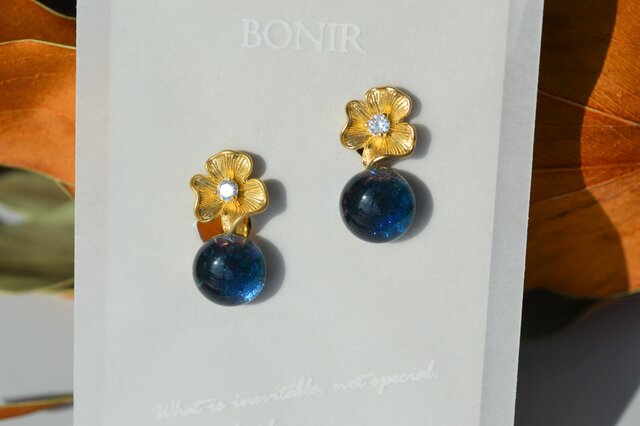 Nv+ ume （イヤリング） | iichi ハンドメイド・クラフト作品・手仕事品の通販