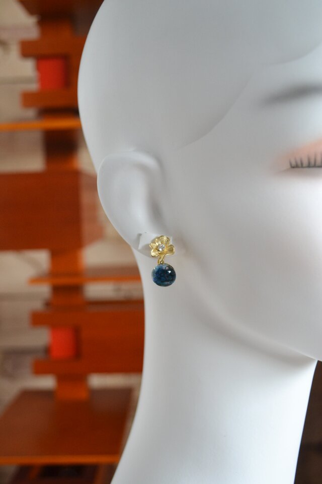 Nv+ ume （イヤリング） | iichi ハンドメイド・クラフト作品・手仕事品の通販