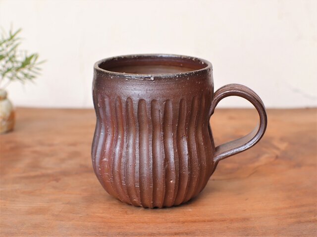 備前焼 コーヒーカップ(鎬) c11-036 | iichi 日々の暮らしを心地よくするハンドメイドやアンティークのマーケットプレイス