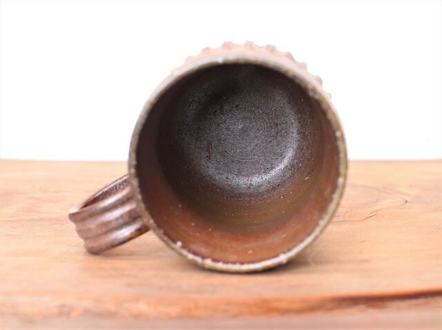 備前焼 コーヒーカップ(鎬) c11-036 | iichi 日々の暮らしを心地よくするハンドメイドやアンティークのマーケットプレイス