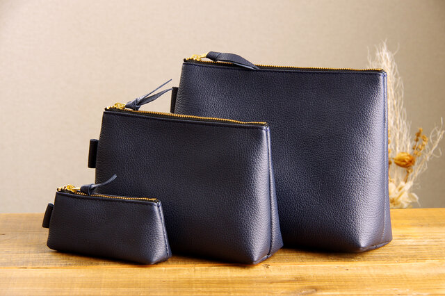 《LIONA》スクエアポーチ Large ネイビー | iichi ハンドメイド・クラフト作品・手仕事品の通販