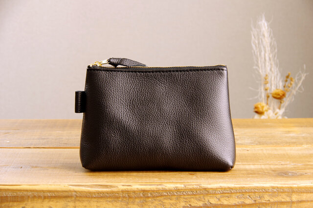 《LIONA》スクエアポーチ Regular 《5colors》 | iichi 日々の暮らしを心地よくするハンドメイドやアンティークのマーケットプレイス