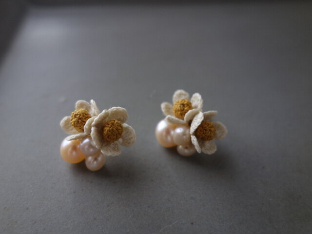 pearl & small flower ⅲ | iichi ハンドメイド・クラフト作品・手仕事品の通販