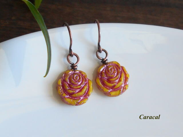 ～Rose～（黄色/チェコガラス/ピアス） | iichi ハンドメイド・クラフト作品・手仕事品の通販