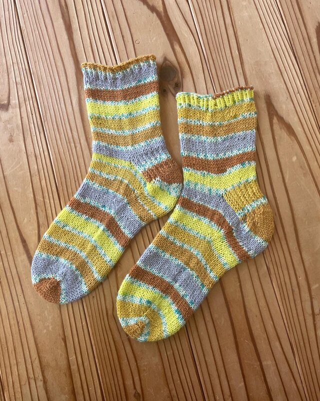 No.944 手編み靴下AKTION | iichi ハンドメイド・クラフト作品・手仕事品の通販