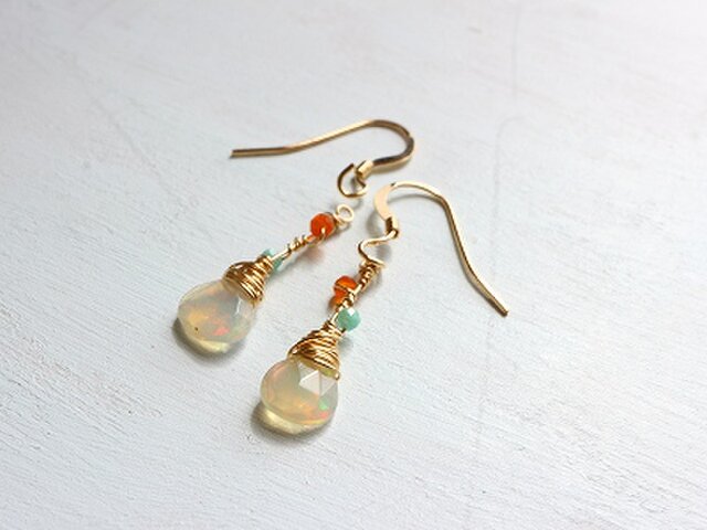 10月誕生石＊エチオピアンオパール＊マロンカット＊14kgfピアス＊no．622 | iichi ハンドメイド・クラフト作品・手仕事品の通販