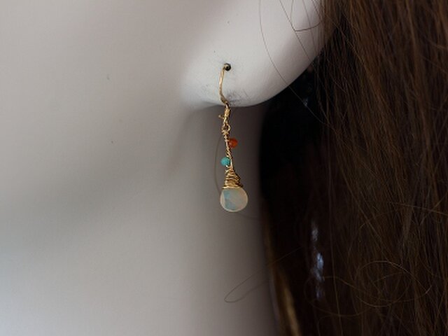 10月誕生石＊エチオピアンオパール＊マロンカット＊14kgfピアス＊no．622 | iichi ハンドメイド・クラフト作品・手仕事品の通販