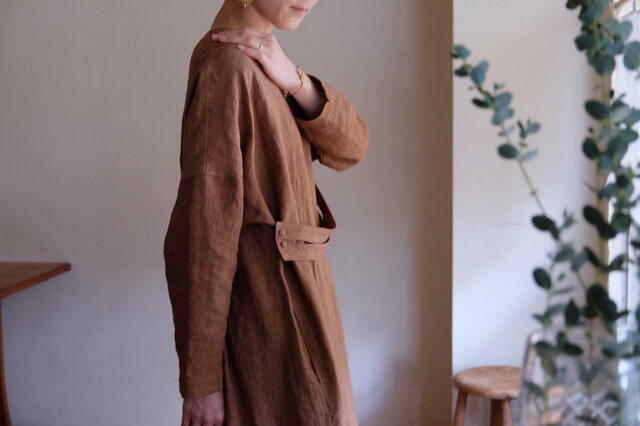 Vネックワンピース/長袖col.柿渋色 | iichi 日々の暮らしを心地よくするハンドメイドやアンティークのマーケットプレイス