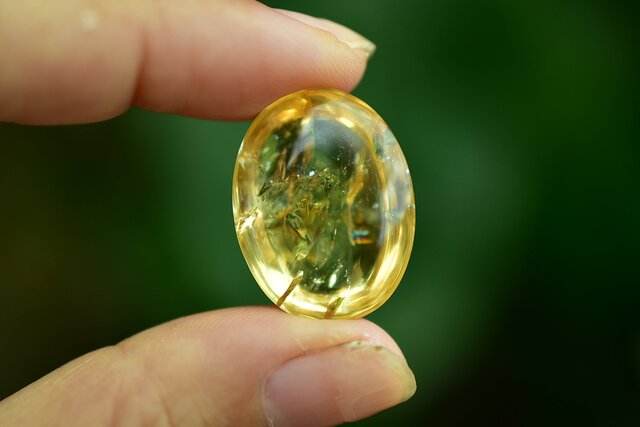 虹入り・きらり★シトリン ルースs584 | iichi 日々の暮らしを心地よくするハンドメイドやアンティークのマーケットプレイス