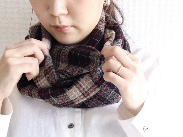 ウールチェックのミニスヌード ベージュ系 No.248-6 | iichi ハンドメイド・クラフト作品・手仕事品の通販