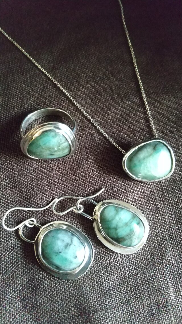 sale エメラルドシルバーリング#14 | iichi ハンドメイド・クラフト作品・手仕事品の通販