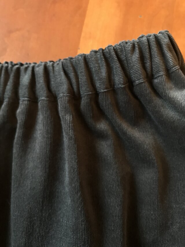 コーデュロイ「ダークグレー」 75cm丈 | iichi ハンドメイド・クラフト作品・手仕事品の通販
