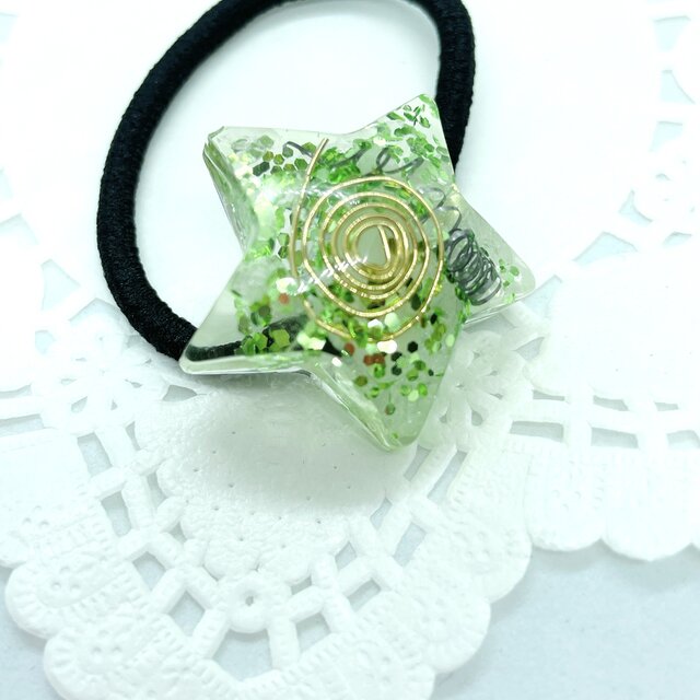 星のオルゴナイトのヘアゴム・ローズクォーツ｜恋愛・愛情 or-025 | iichi ハンドメイド・クラフト作品・手仕事品の通販