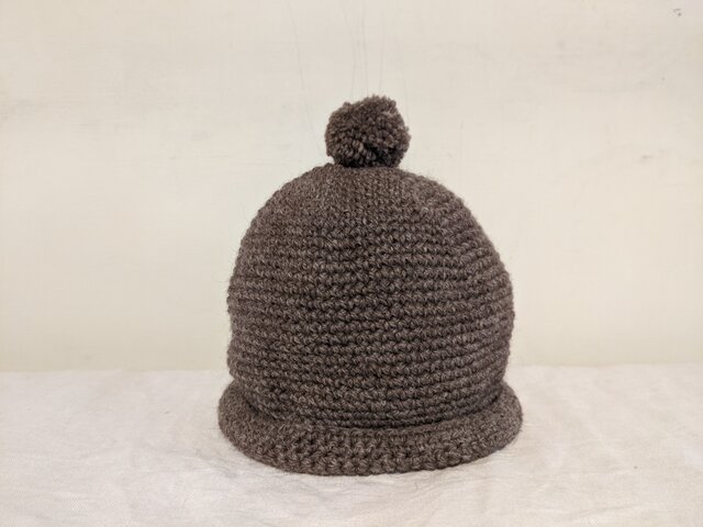 ／pompom knit cap／ brown | iichi 日々の暮らしを心地よくするハンドメイドやアンティークのマーケットプレイス