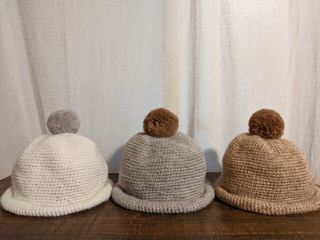 ／pompom knit cap／ brown | iichi ハンドメイド・クラフト作品・手仕事品の通販