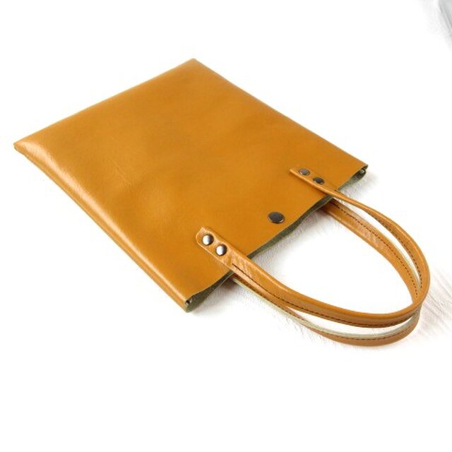 《牛革》ちょい持ちミニトート♪オレンジブラウン・ワンレザー仕上げ・0262 | iichi 日々の暮らしを心地よくするハンドメイドやアンティークのマーケットプレイス