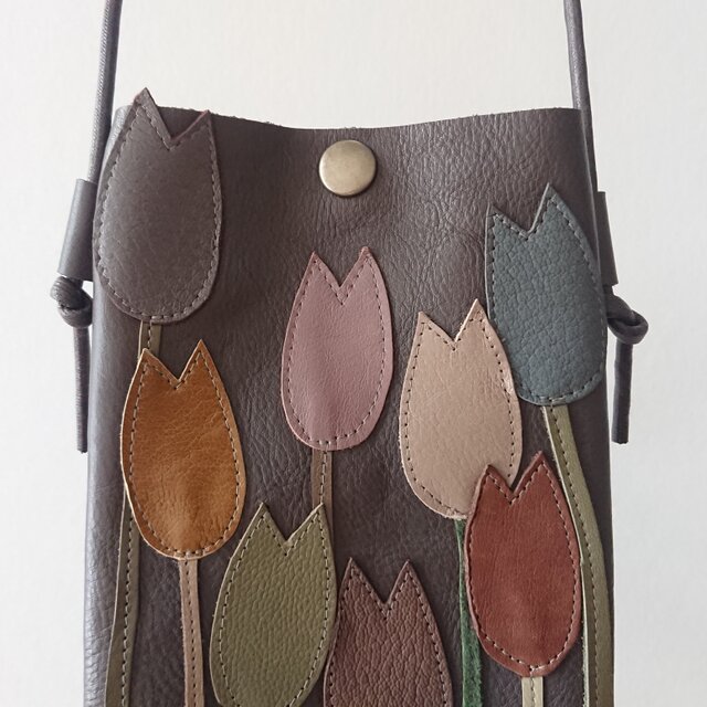 tulip leather mobile case [gray] | iichi ハンドメイド・クラフト作品・手仕事品の通販