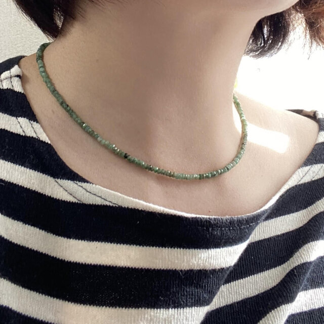 エメラルド ネックレス 3mm | iichi ハンドメイド・クラフト作品・手仕事品の通販