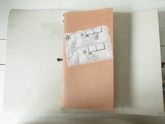 本革 A5変形ライムグリーンで手帳カバー | iichi 日々の暮らしを心地よくするハンドメイドやアンティークのマーケットプレイス