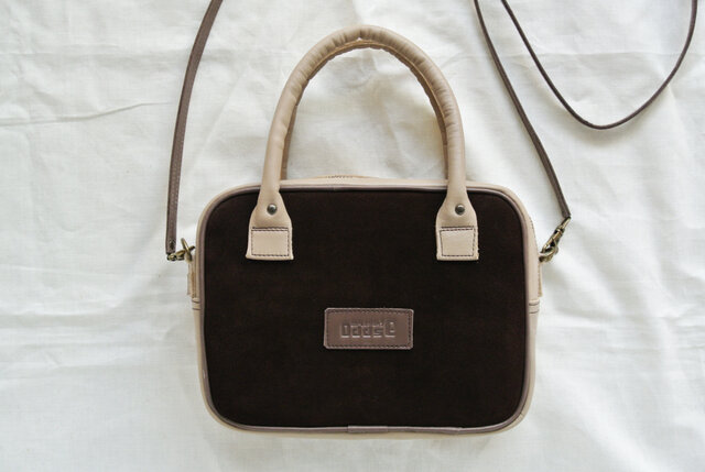 うさぎスカル（UR-1)、バイカラーのハンドバック＆ショルダーバック. | iichi ハンドメイド・クラフト作品・手仕事品の通販