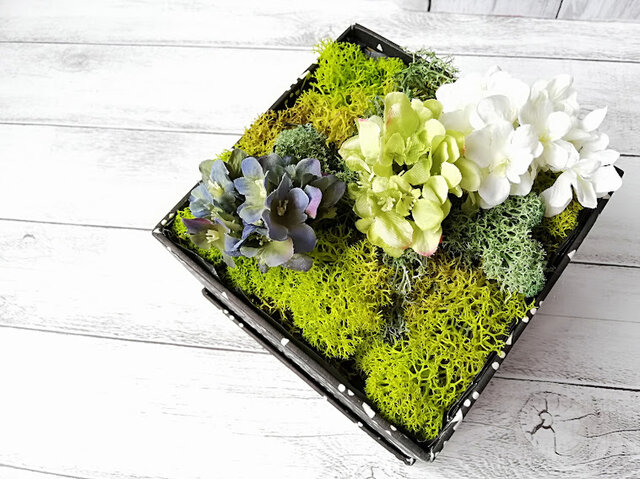 苔のプリザとアジサイのフラワーボックス（クロス） | iichi ハンドメイド・クラフト作品・手仕事品の通販