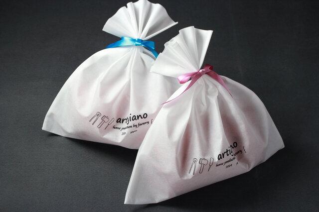 柔らかな本革ショルダーバッグ 軽量 シュリンクレザー ブラック 牛革 ak-20cs | iichi 日々の暮らしを心地よくするハンドメイドやアンティークのマーケットプレイス