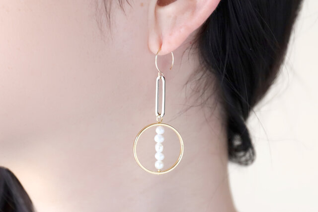 オーバルラウンドの淡水パールピアス【14kgf】 (#879) | iichi ハンドメイド・クラフト作品・手仕事品の通販