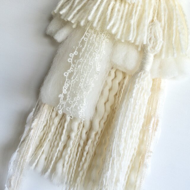 【一点もの】流木 ウィービングタペストリー 『みるく色のたぺすとり。j'.』 | iichi ハンドメイド・クラフト作品・手仕事品の通販